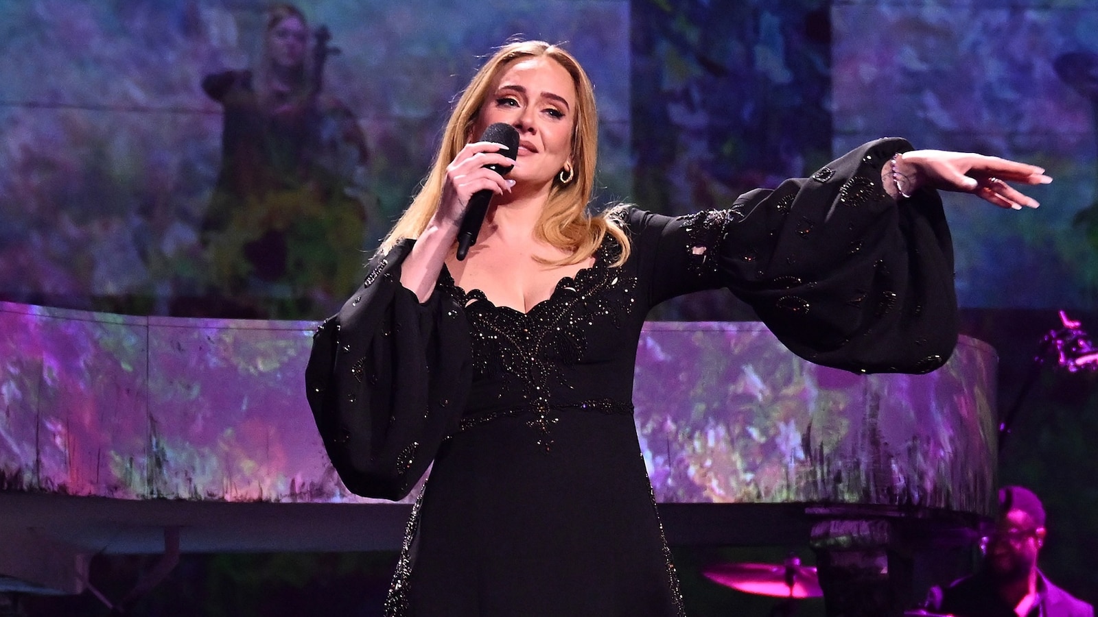 Adele cries at final Las Vegas residency show, thanking her son, Rich ...