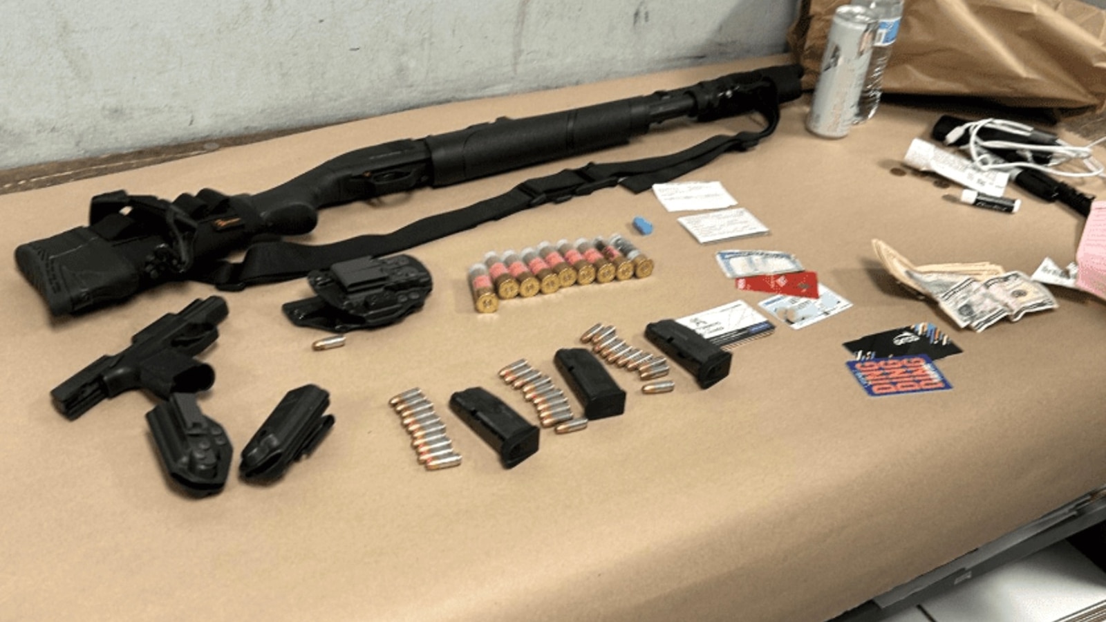 Seattle police arrest armed man during New Year's Eve celebration - ABC ...