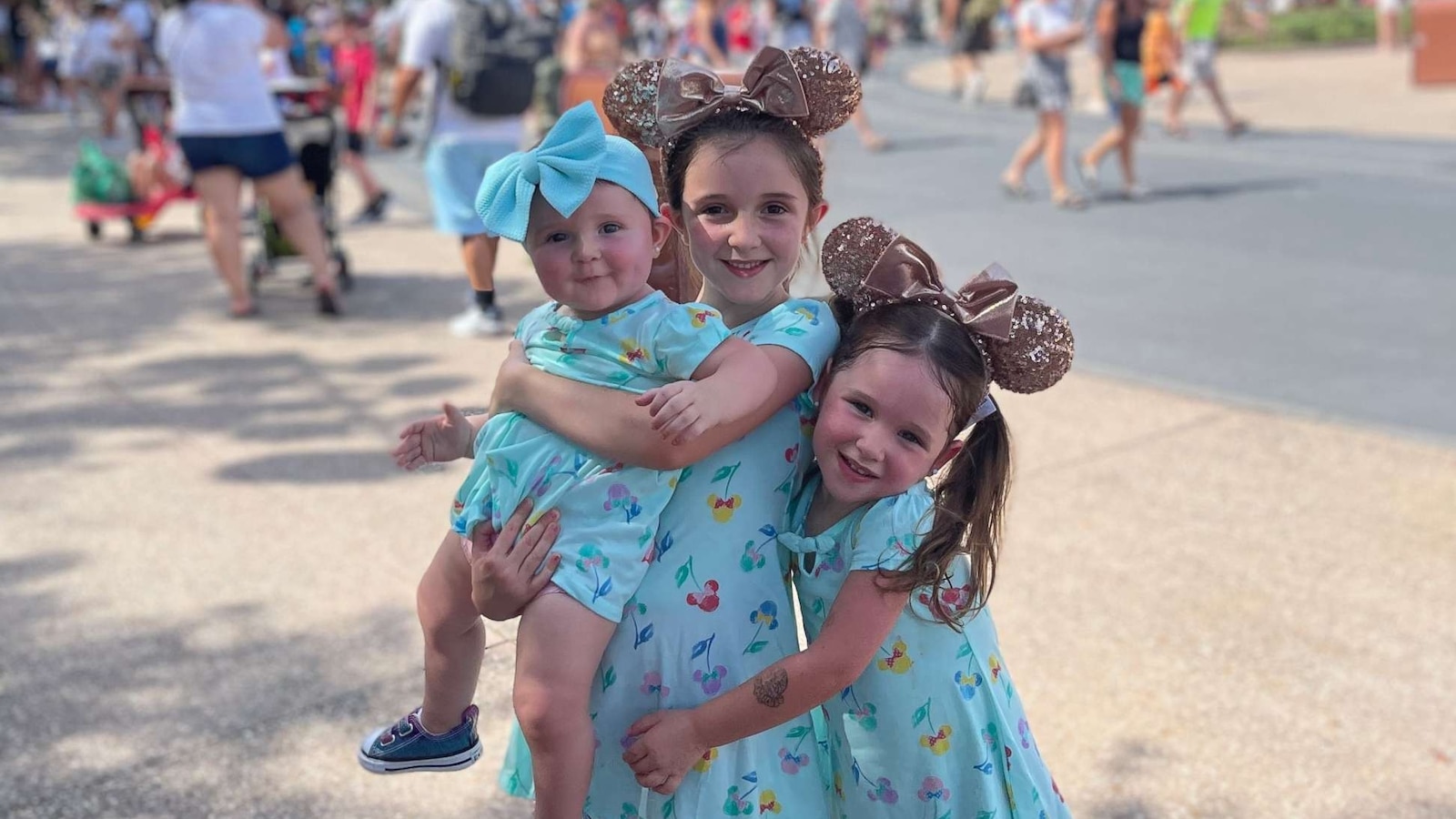 3 sisters share same birthday, 3 years apart: 'We feel like it was fate ...