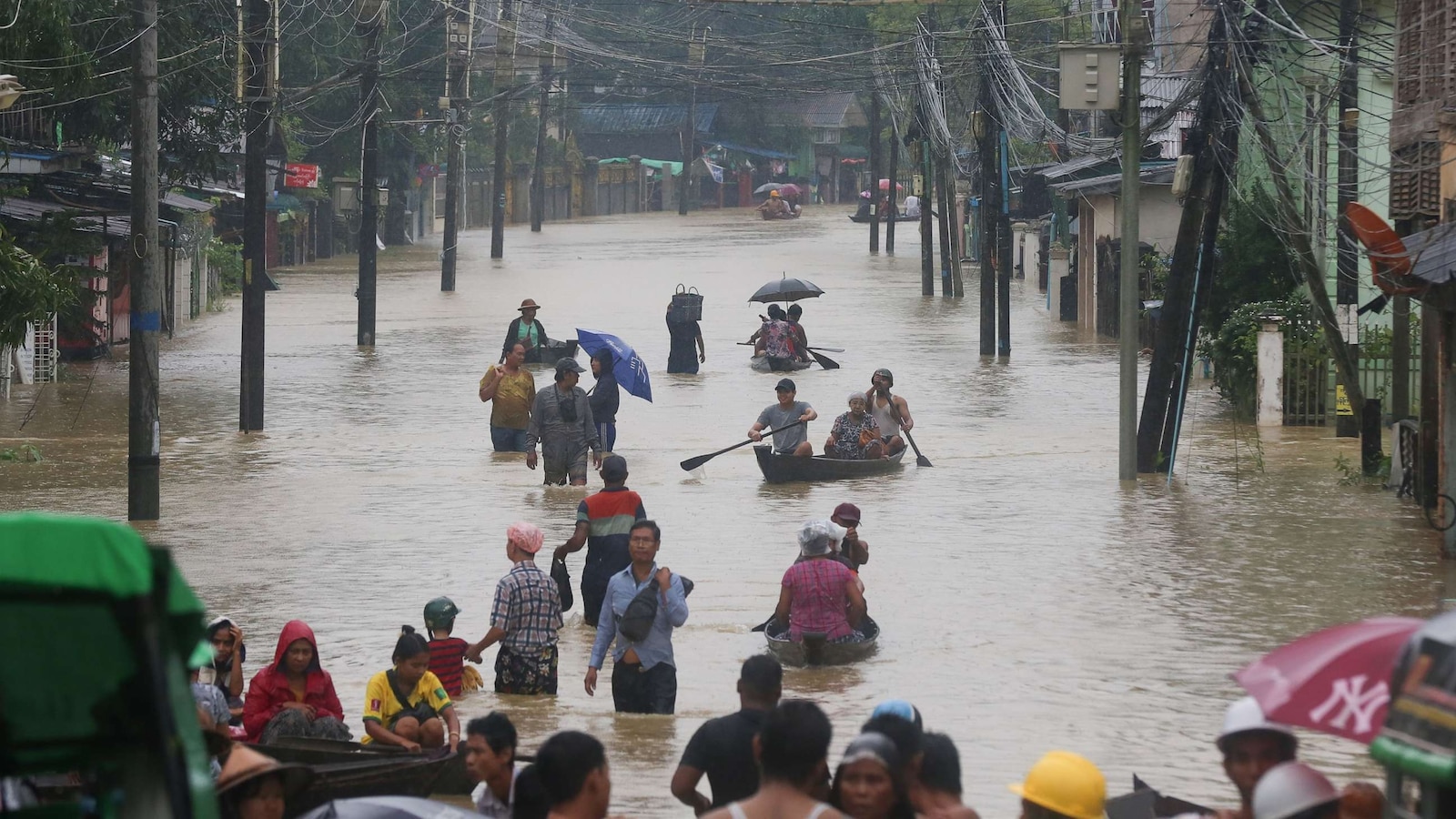 Climate change, human activity causing global water cycles to become 'increasingly erratic ...