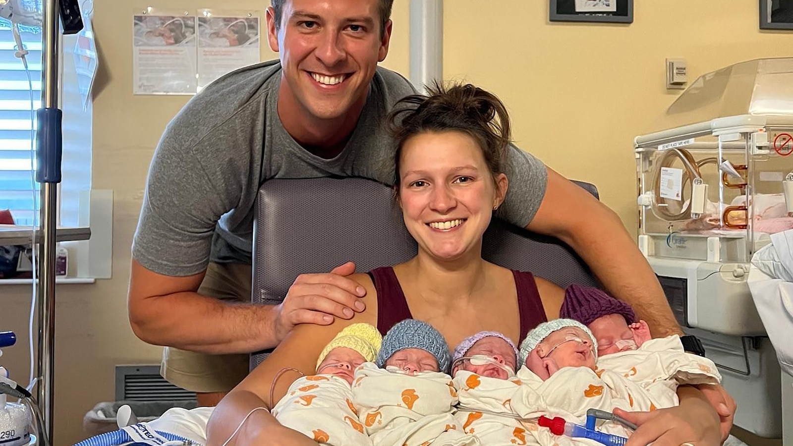 Couple welcomes quintuplets after years of infertility - ABC News