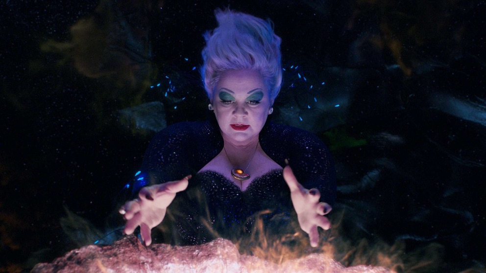 Melissa McCarthy's Ursula sings 'Poor Unfortunate Souls' in new clip ...