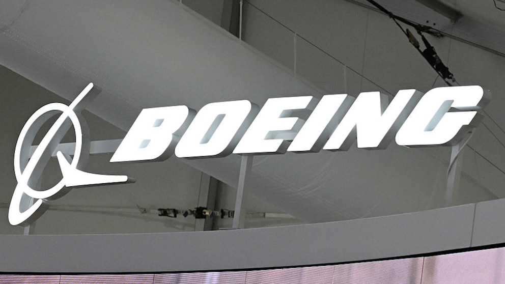 Video Boeing reaches deal with DOJ to avoid prosecution over 737 Max ... Video Boeing reaches deal with DOJ to avoid prosecution over 737 Max ...