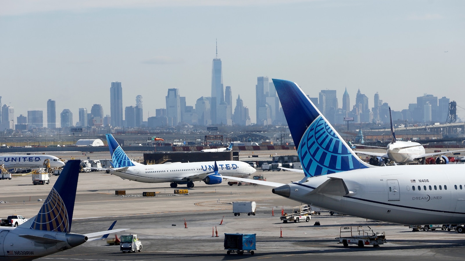United extends free ticket changes amid Newark airport delays ...