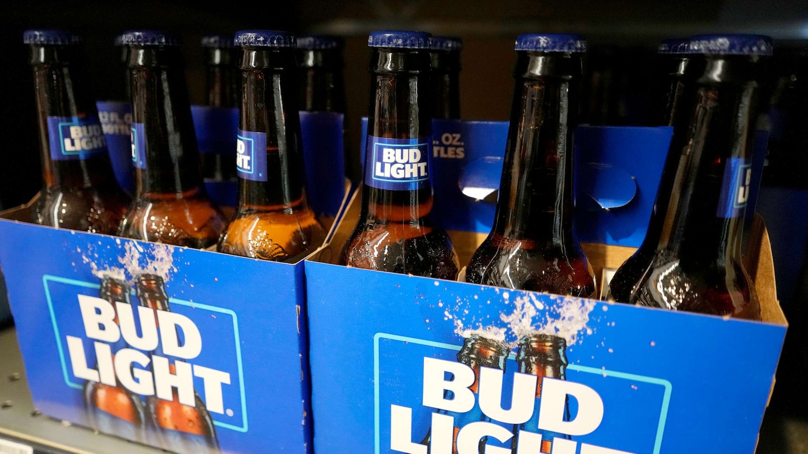 Anheuser-Busch to lay off hundreds of workers after Bud Light boycott hammers sales - ABC News