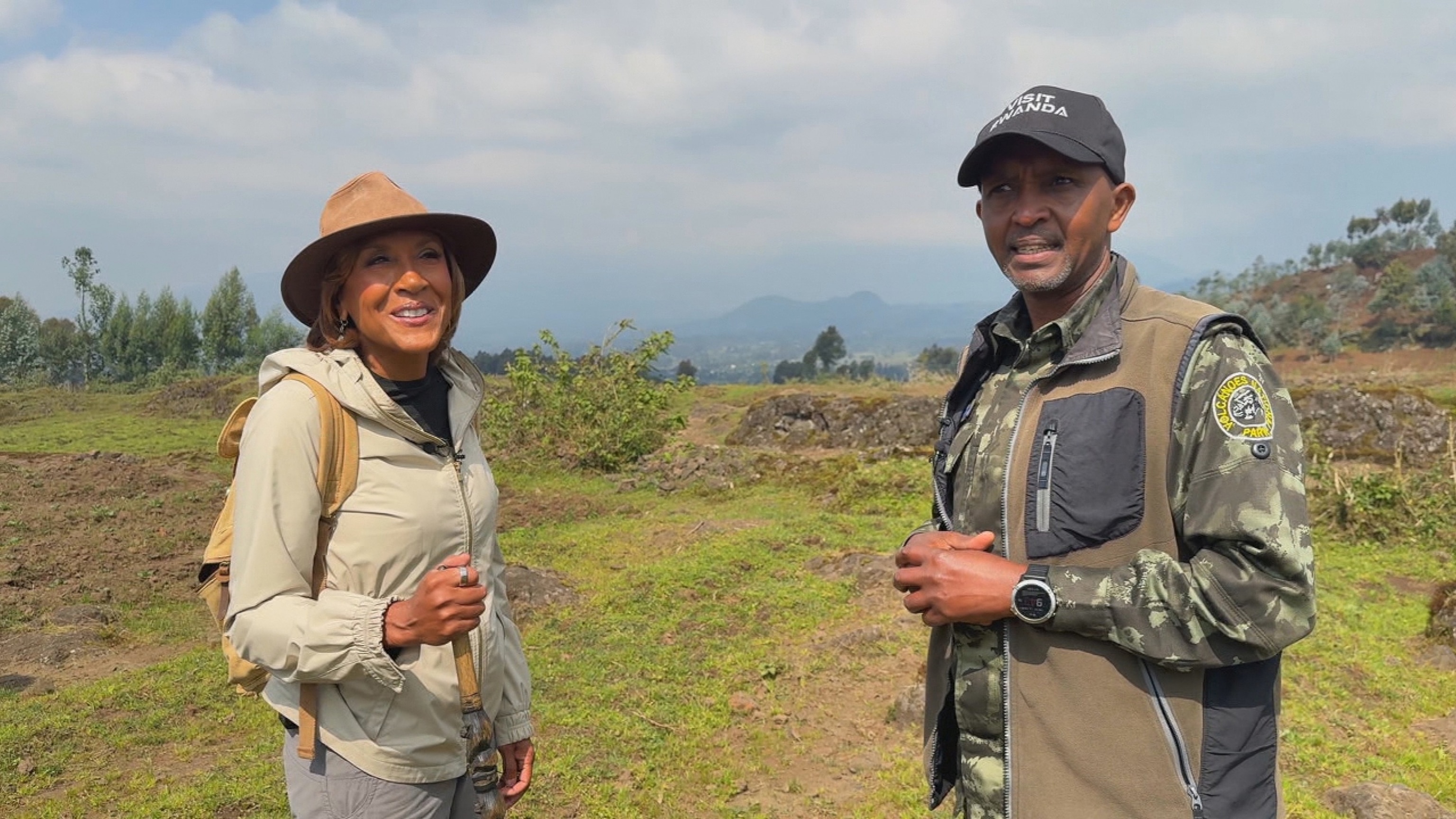 Robin Roberts visits Rwanda's Volcanoes National Park to see mountain ...