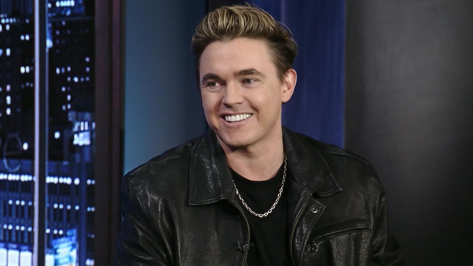 Jesse Mccartney 2014 Jesse McCartney – AMAs 2013 Red Carpet | 2013