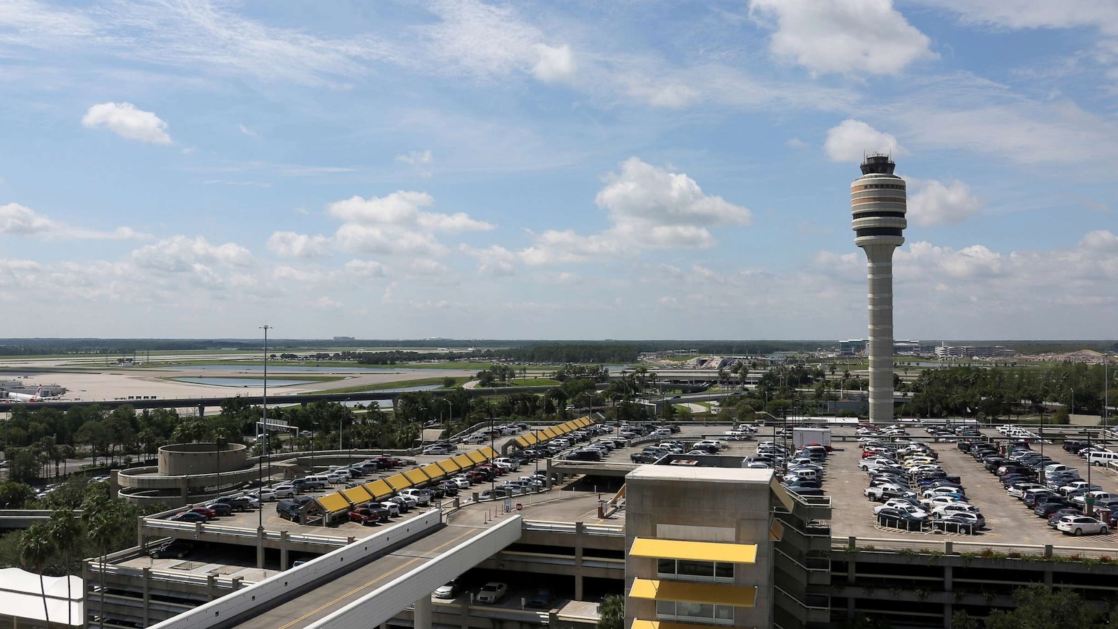 FAA investigating after 2 planes have close call over Orlando Airport ...