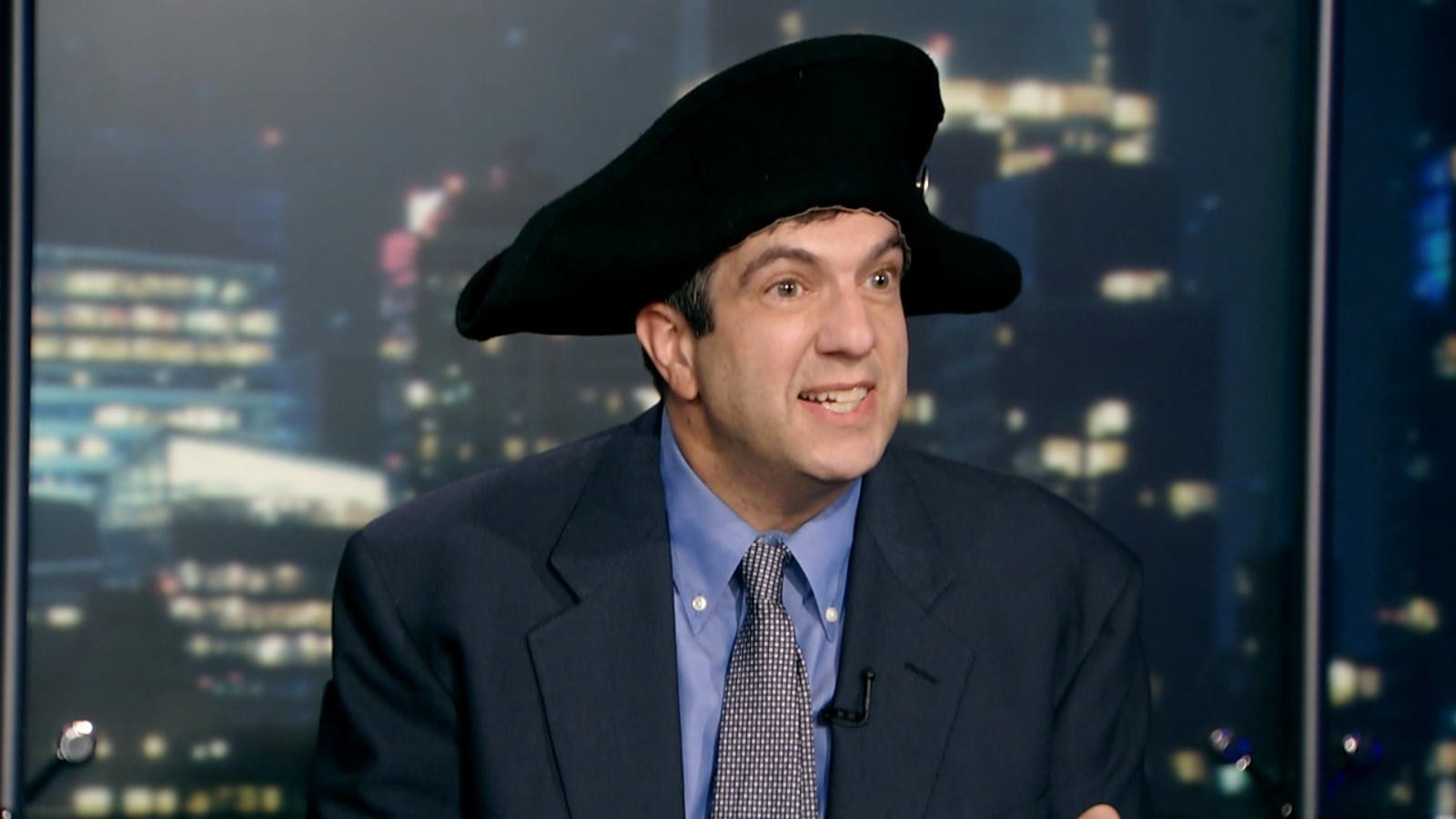 Historical living experiment sees author walking around Manhattan with ...