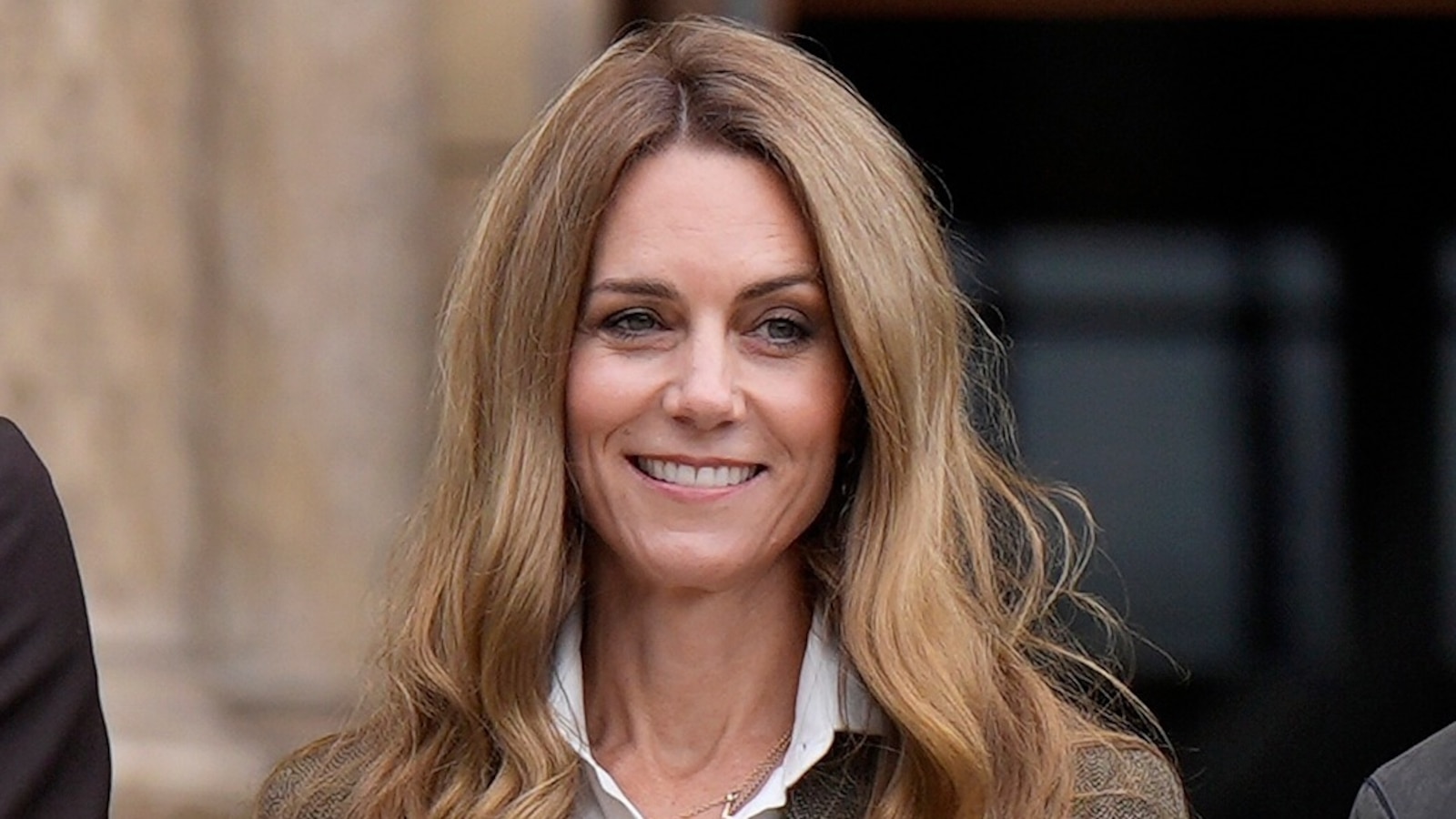 Kate Middleton returns from summer break with longer, blonder hair ...