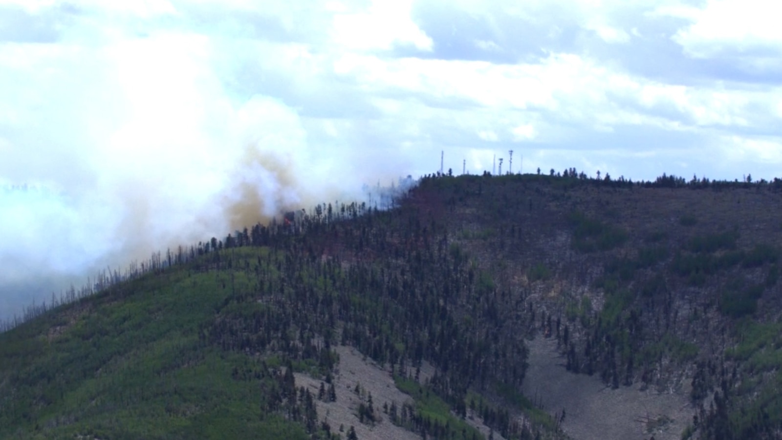 All 4 on board killed in medical plane crash in New Mexico: Officials ...