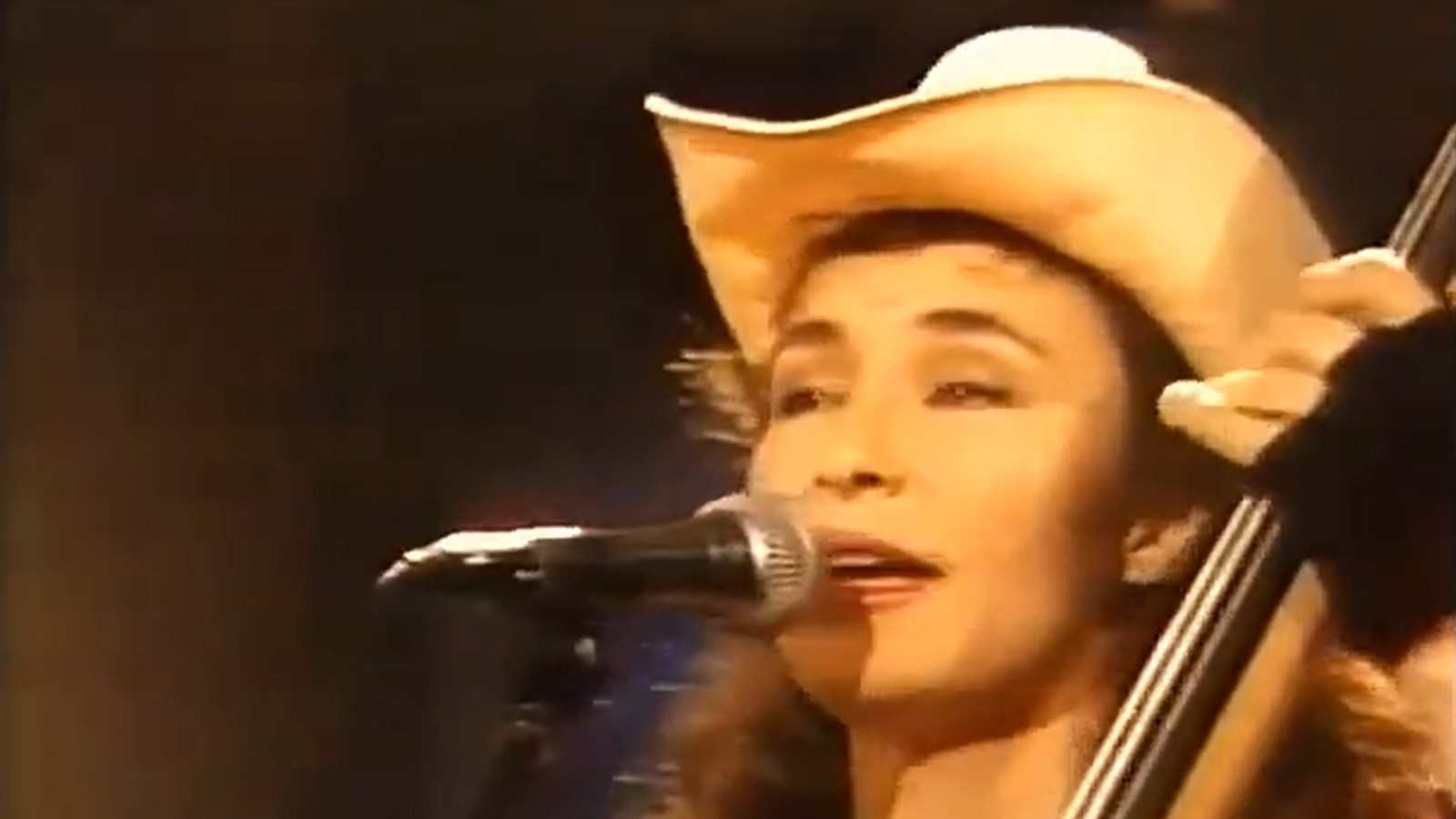 Dixie Chicks founder Laura Lynch dies at 65 - ABC News