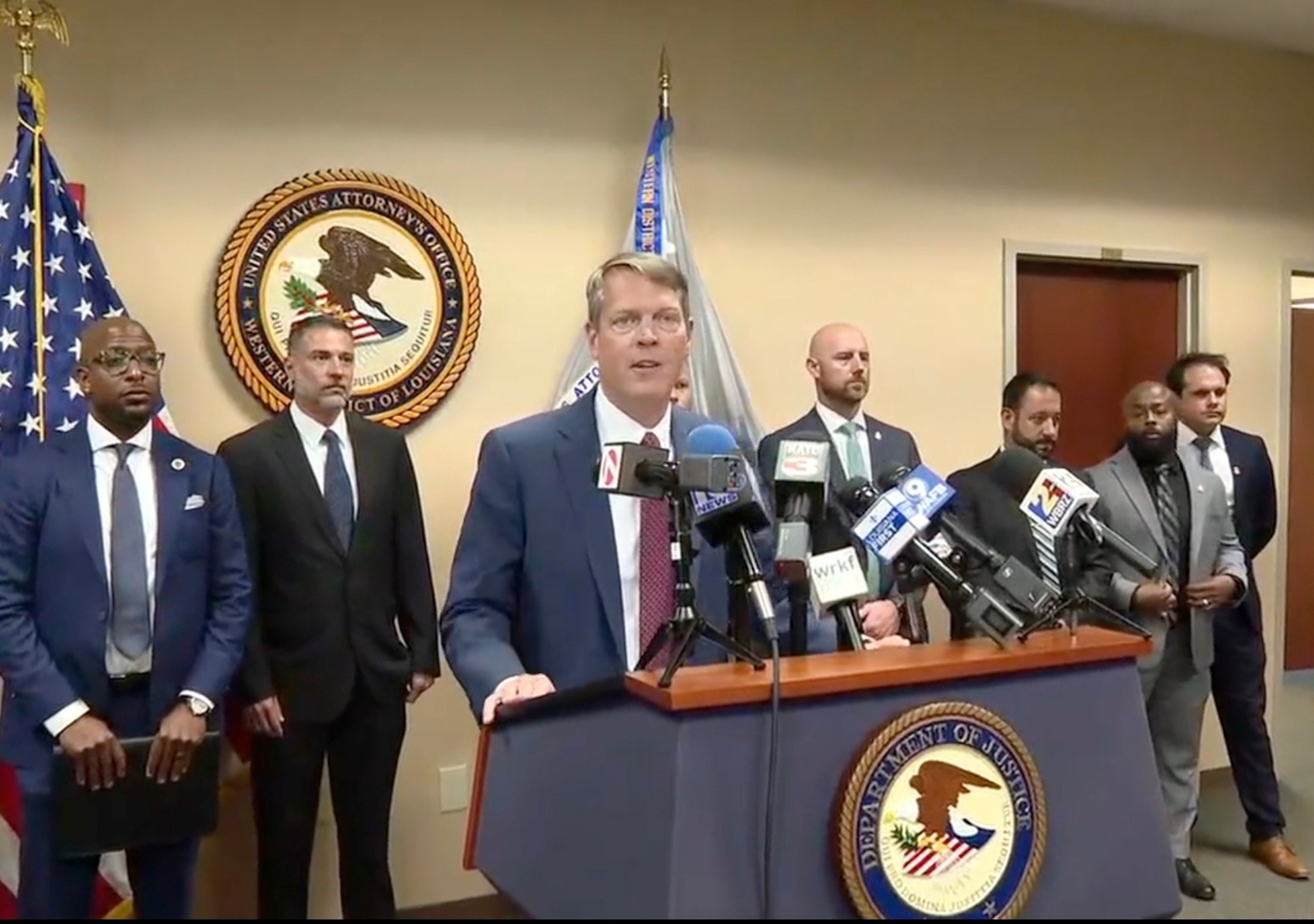 Louisiana police chiefs arrested in fake visa scheme targeting ...