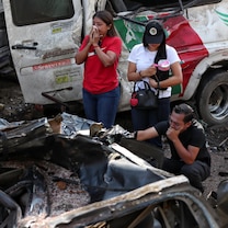 Demi Lovato brings out JoJo and Jutes during surprise-filled Madison ...