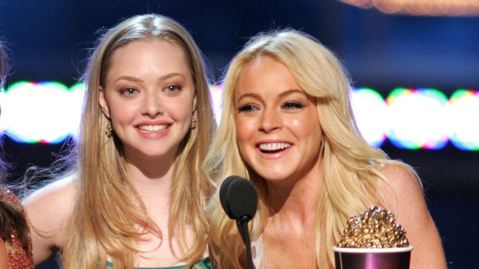 Lindsay Lohan, Amanda Seyfried reminisce about 'Mean Girls' 18 years ...