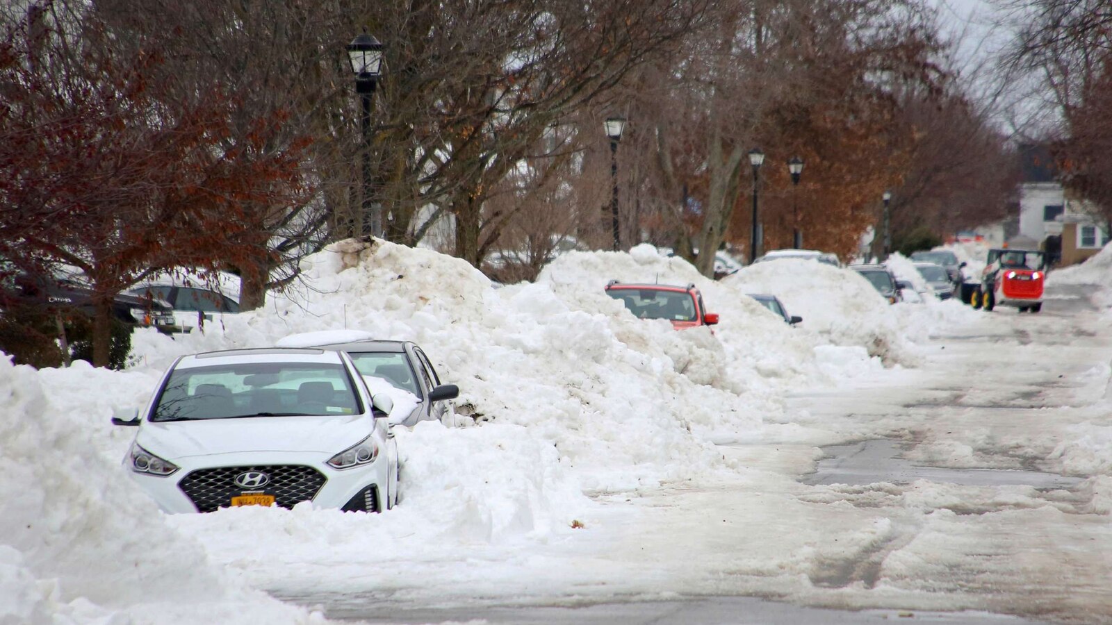 Who is 'Merry Christmas Jay?' Police looking to ID 'hero' who saved ...