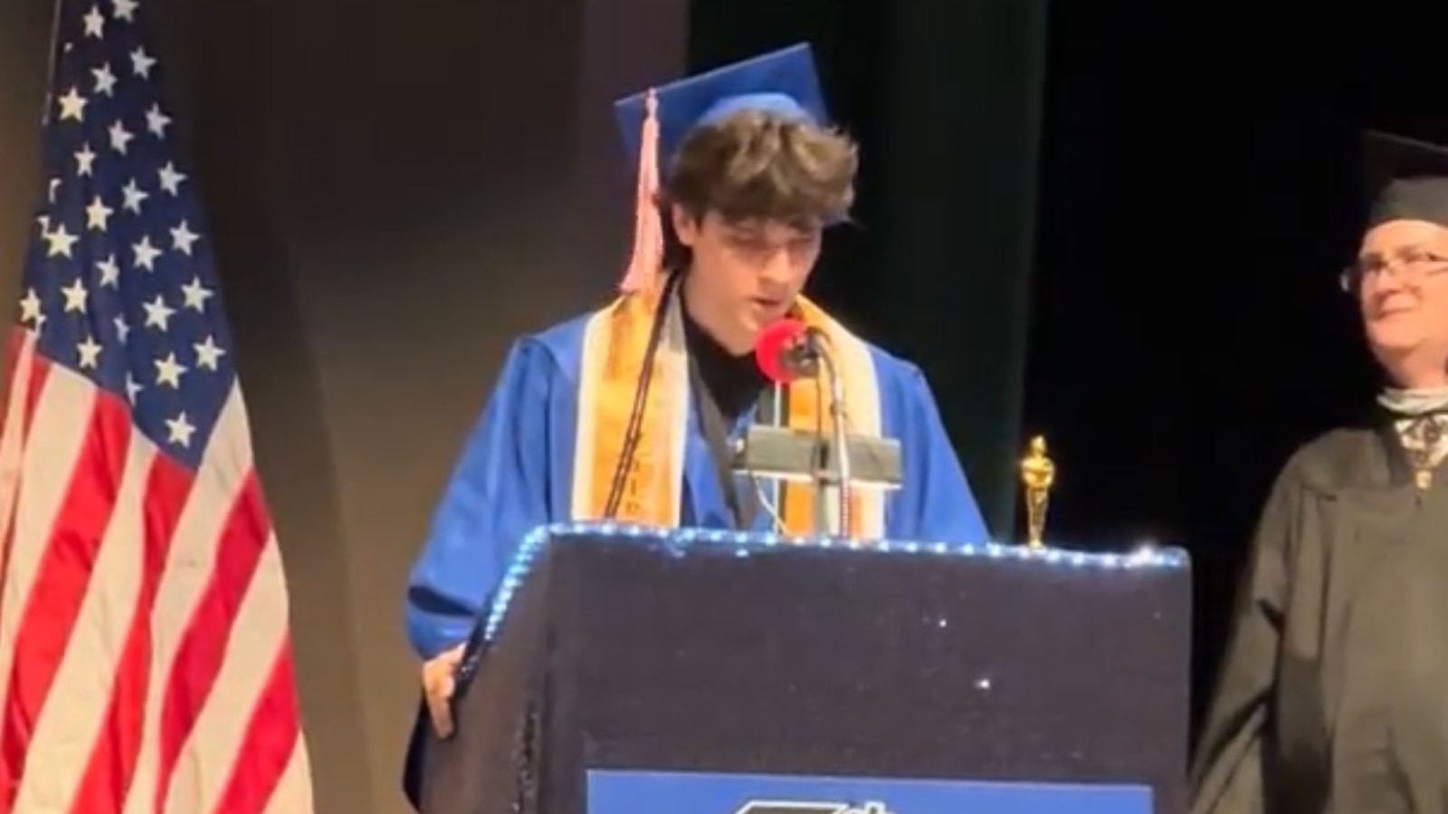 High school valedictorian delivers moving speech following father's ...