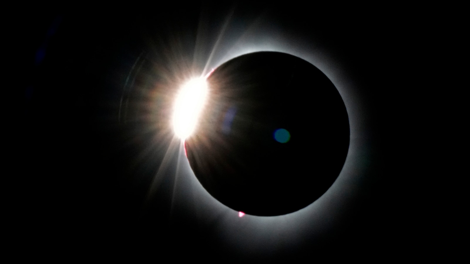 Solar eclipse photos: See pictures of celestial event from around US ...