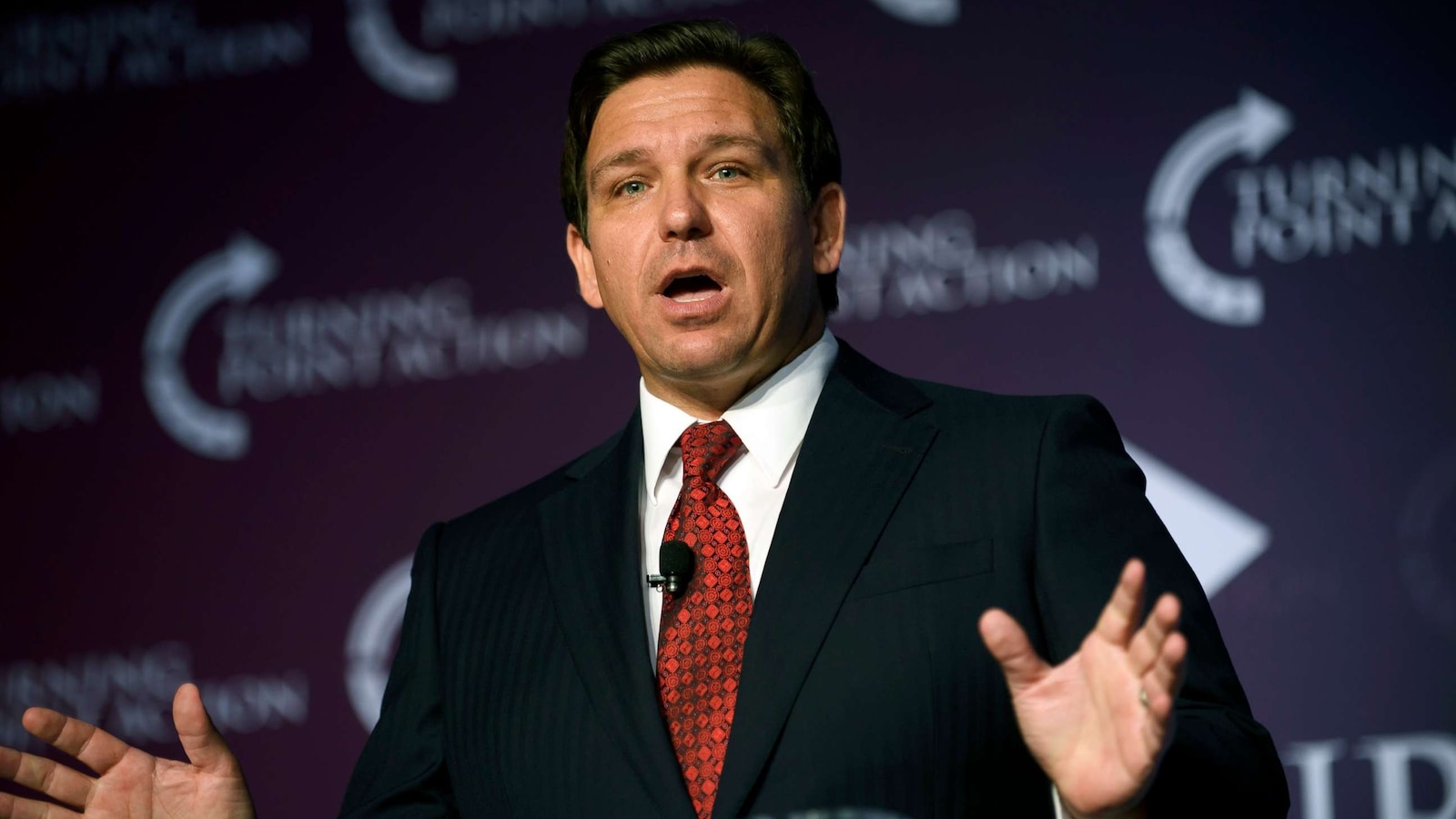 DeSantis breaks with Trump on early voting: 'Can't be complacent' - ABC ...