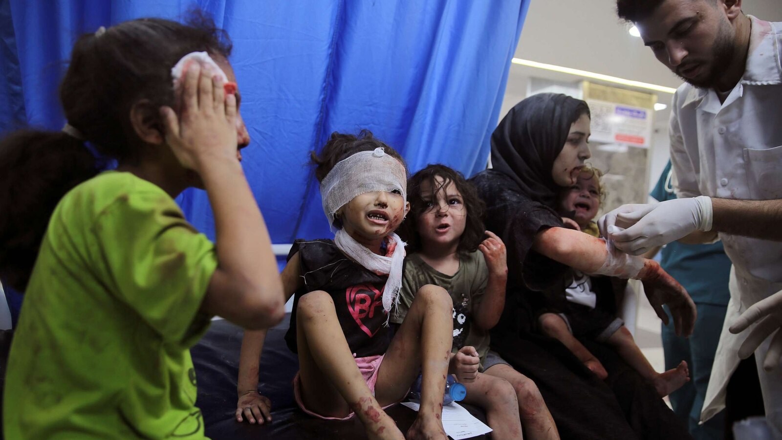 Doctors say Gaza hospital situation dire - ABC News