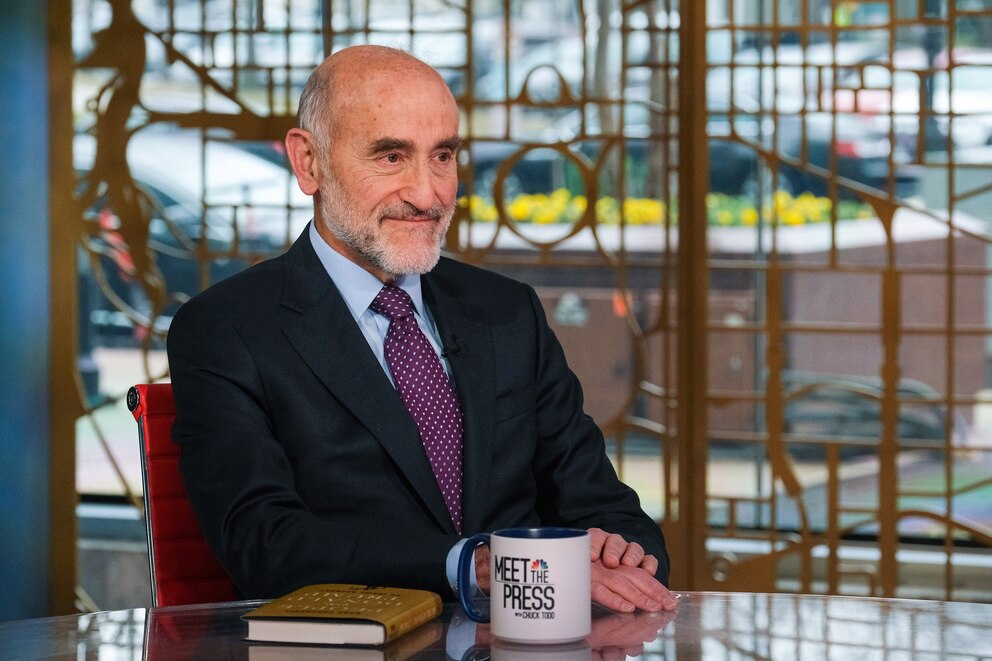 Trump targets law firm Paul Weiss, restricting government access - Good ...