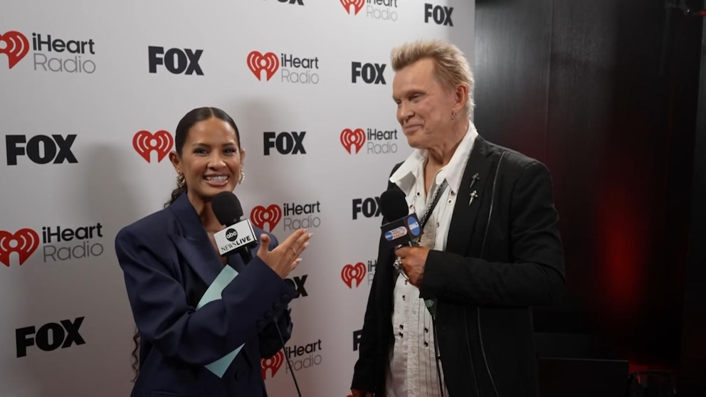 Video Billy Idol at the iHeart Radio Music Awards - ABC News