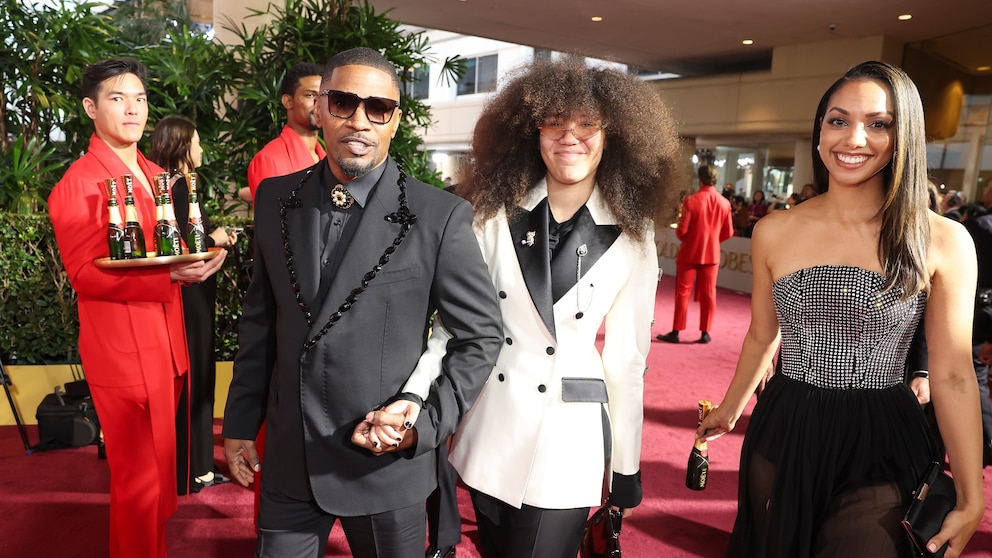 Jamie Foxx shares 'proud father daughter moment' at Golden Globes: 'So ...