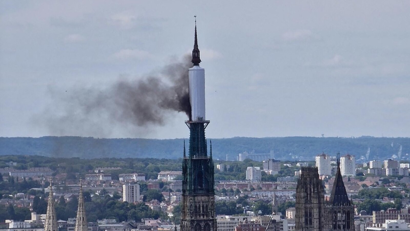 Fire breaks out on cathedral spire in France's Normandy region - ABC News