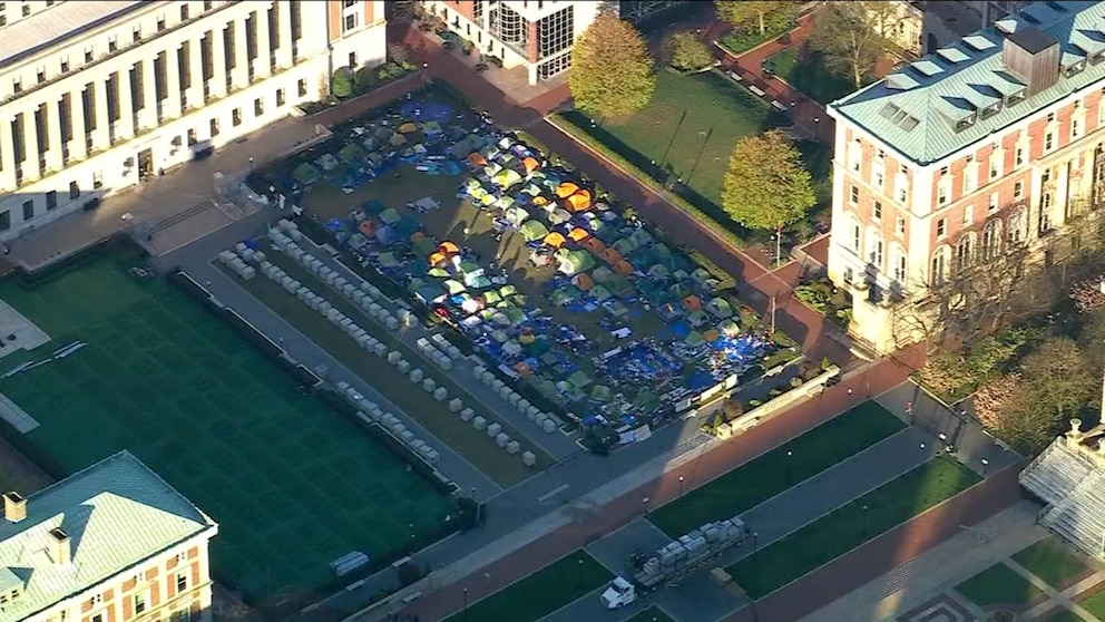 Video Student protesters begin dismantling some tents as negotiations ...