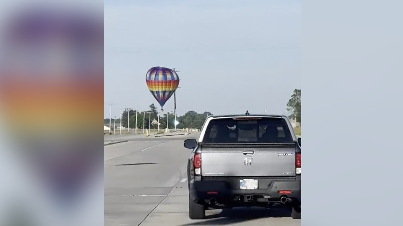 3 seriously injured after hot air balloon strikes power lines, crashes ...