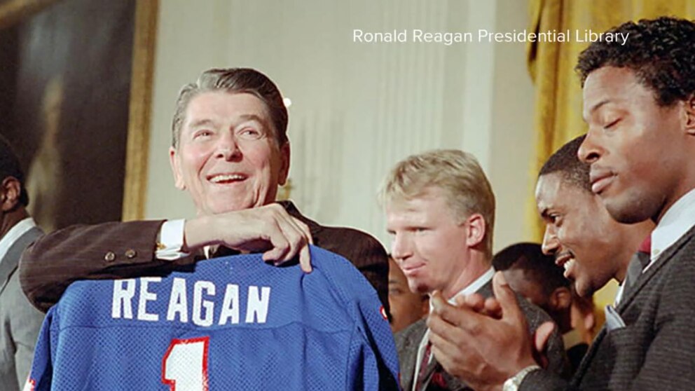 Video Looking back at 2 presidential moments in football history - ABC News