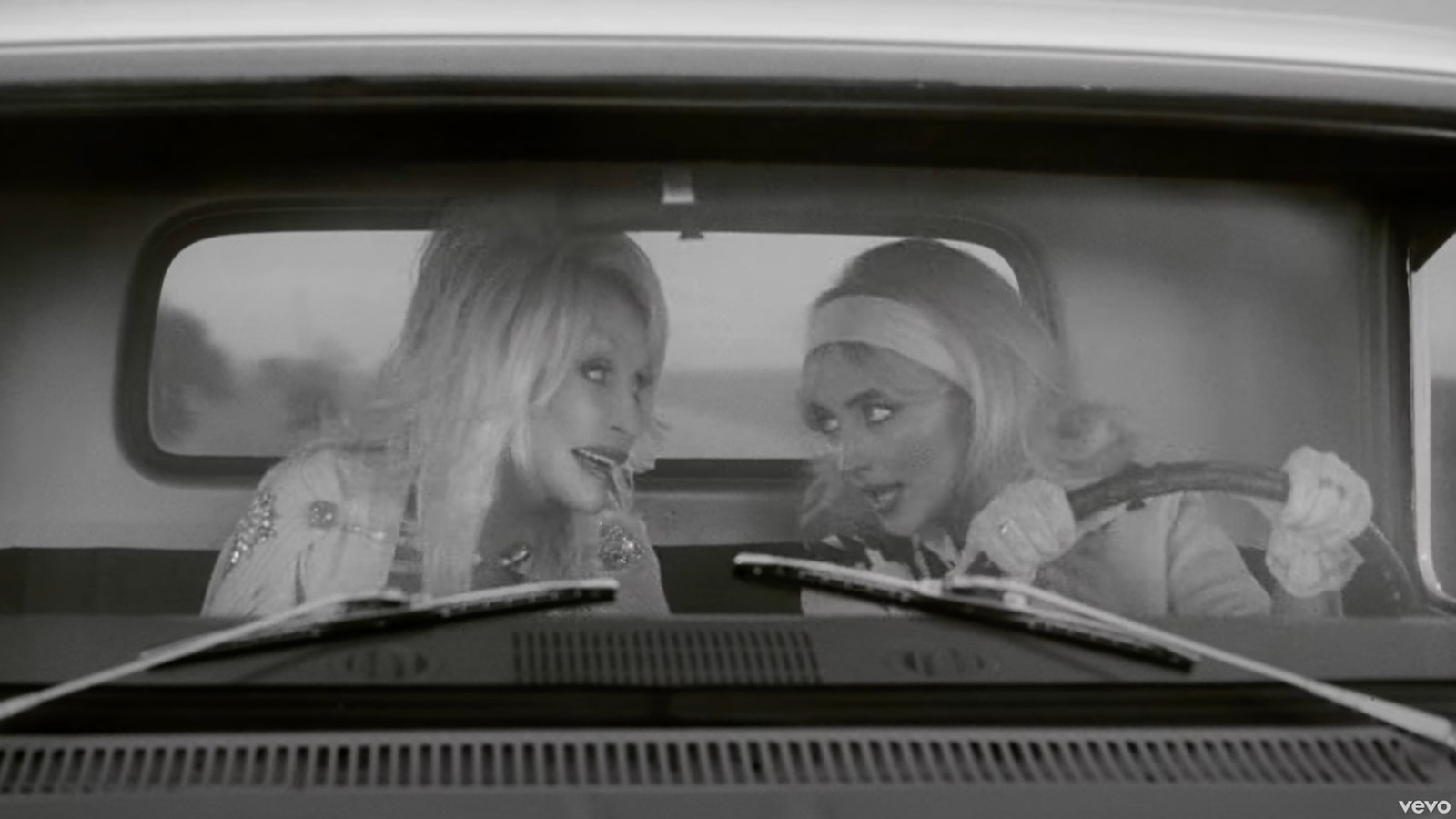 Sabrina Carpenter, Dolly Parton star in 'Please Please Please' music video: Watch here - ABC News