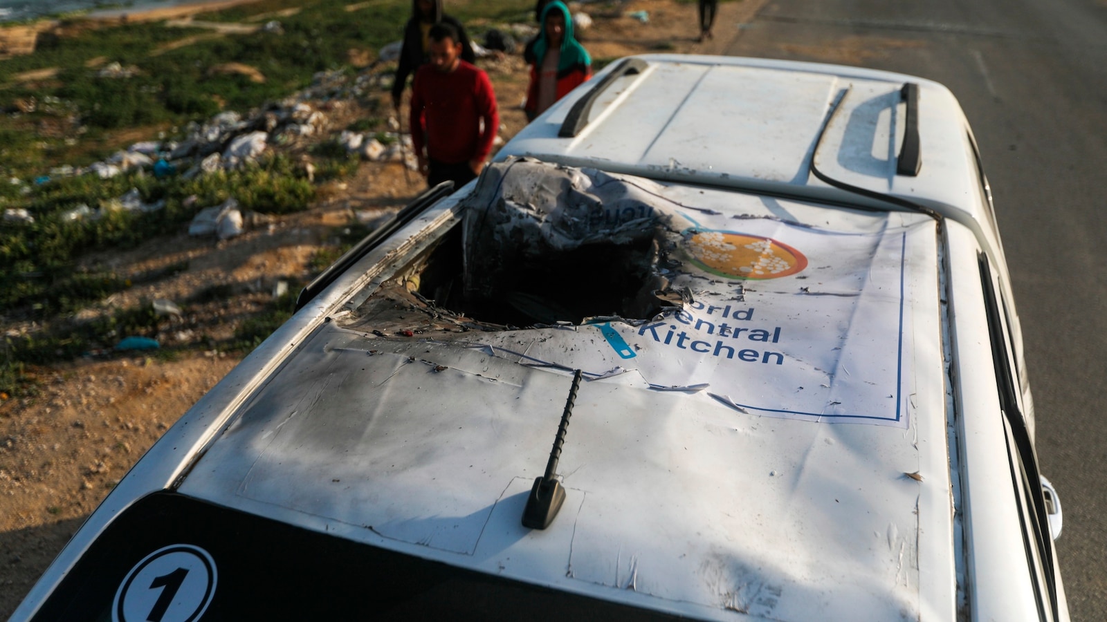 Visual investigation shows WCK convoy cars in 3 locations in 1-mile ...