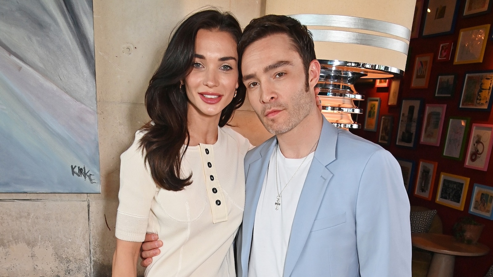 'Gossip Girl' alum Ed Westwick marries Amy Jackson in Italian wedding - ABC News