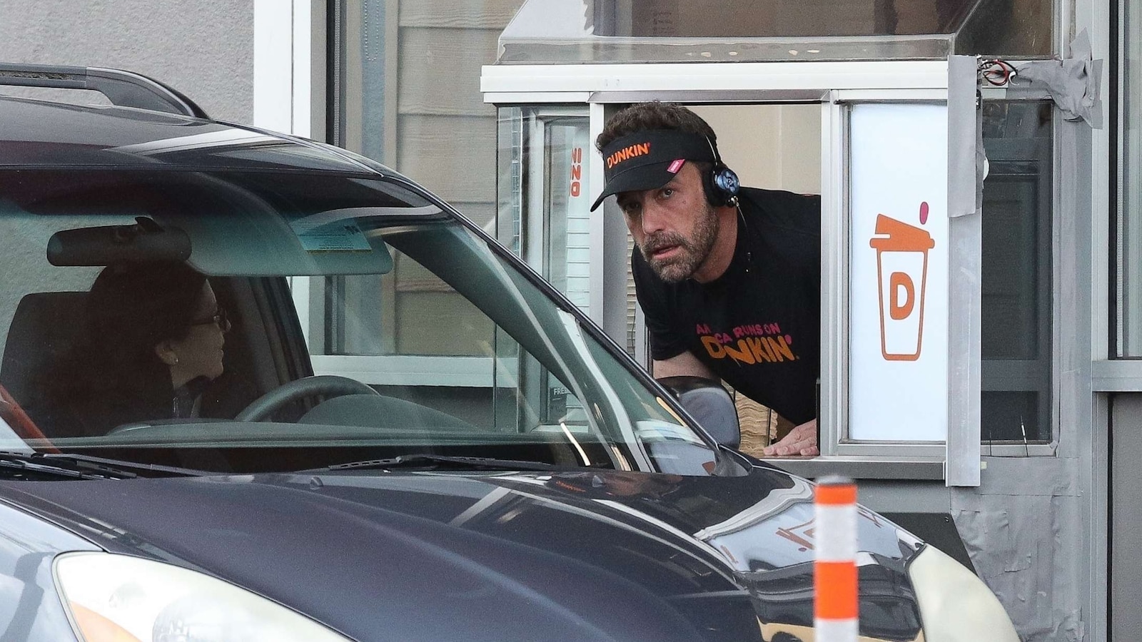 Watch the outtakes of Ben Affleck, J.Lo in Dunkin' Super Bowl spot ...