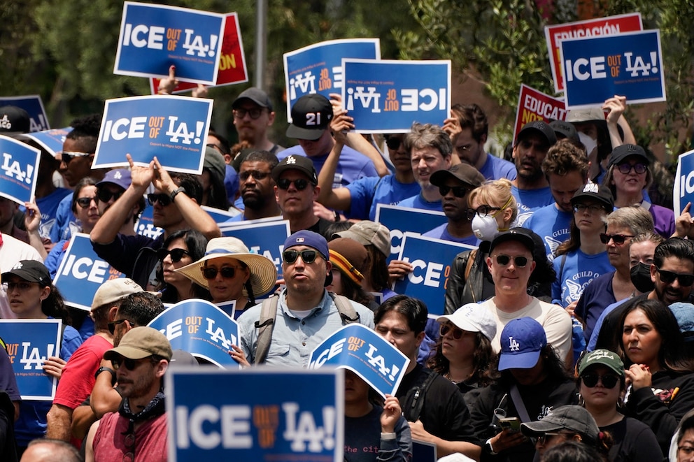 How the immigration protests in Los Angeles started - Good Morning America