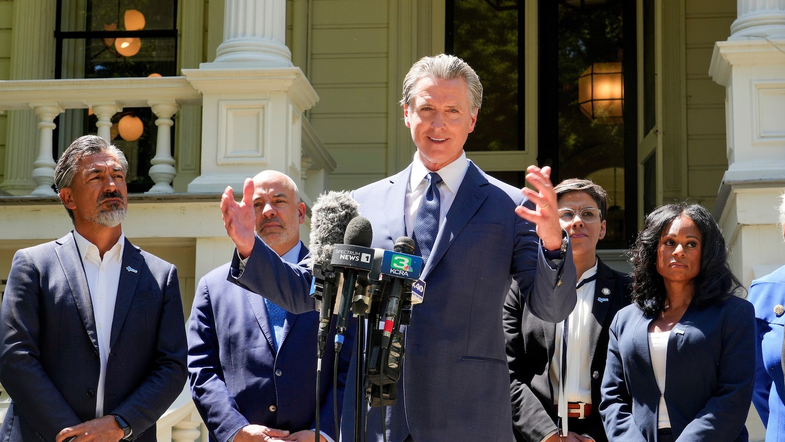 memeorandum: Democratic governors throw support behind Newsom, back ...