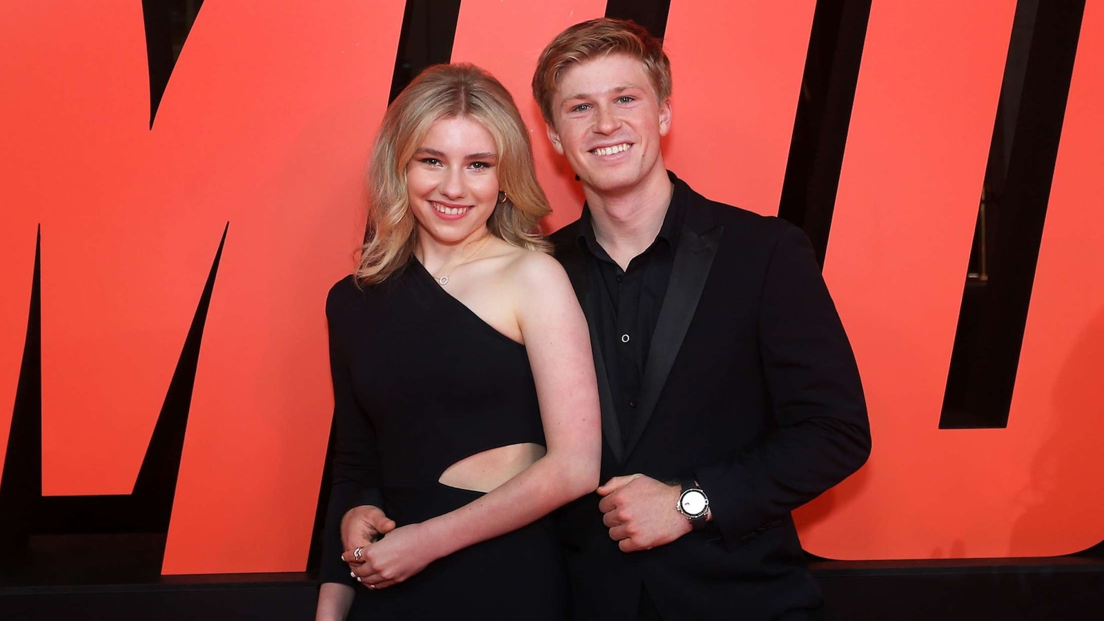 Robert Irwin shares photo of girlfriend Rorie Buckey with his family ...