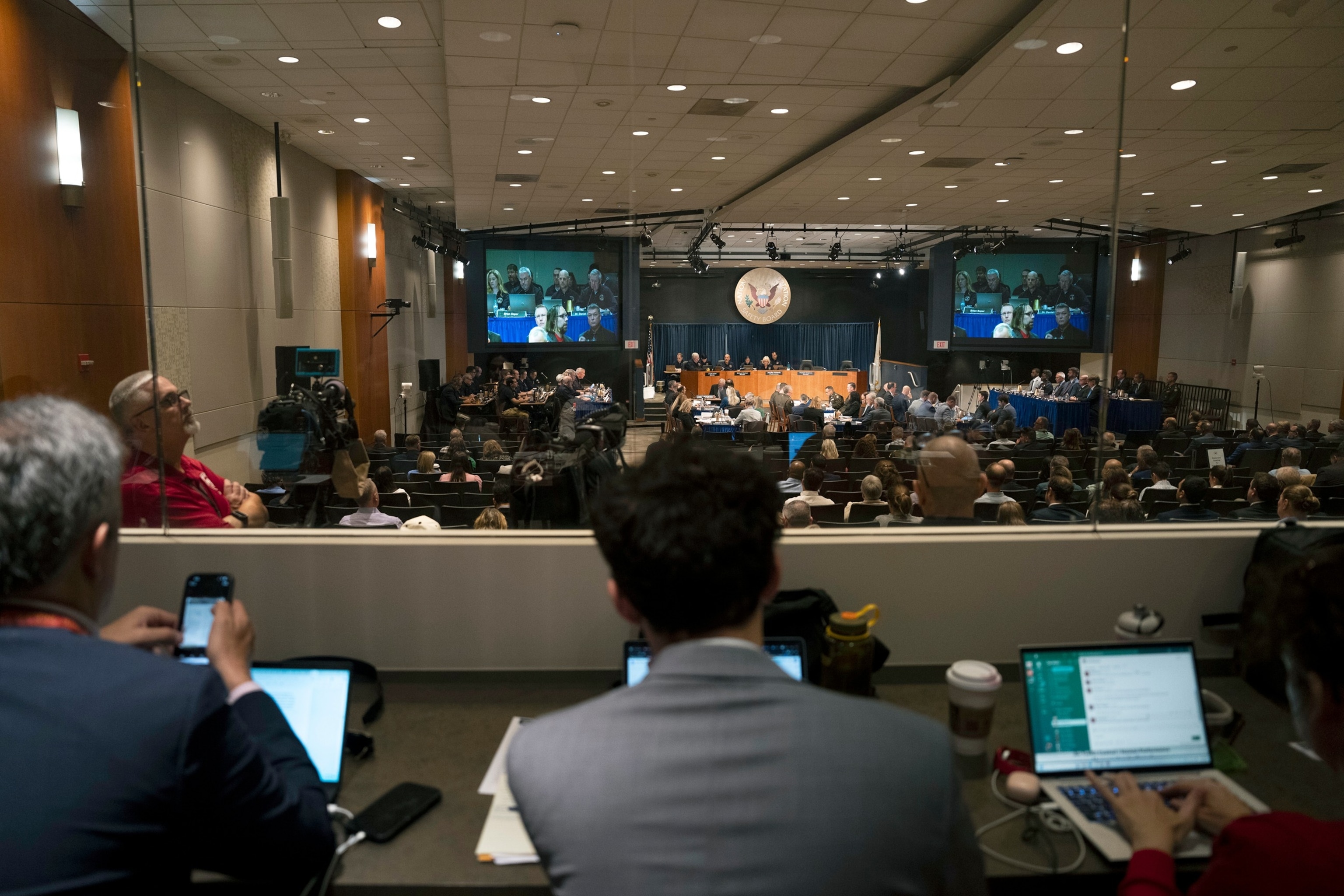 NTSB questions flight training procedures during hearings over January ...