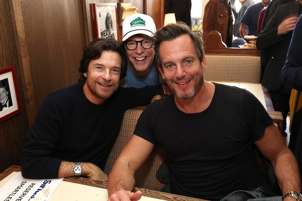 Sean Hayes surprised by Jennifer Aniston, Jason Bateman and more at ...