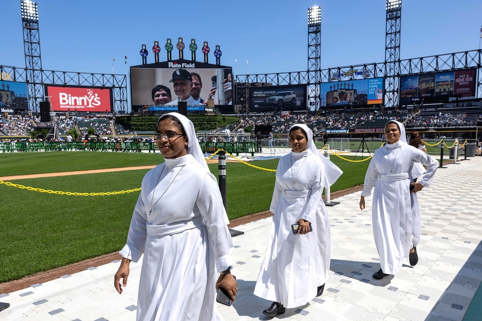 In 1st address to US, Pope Leo sends message of hope from White Sox ...