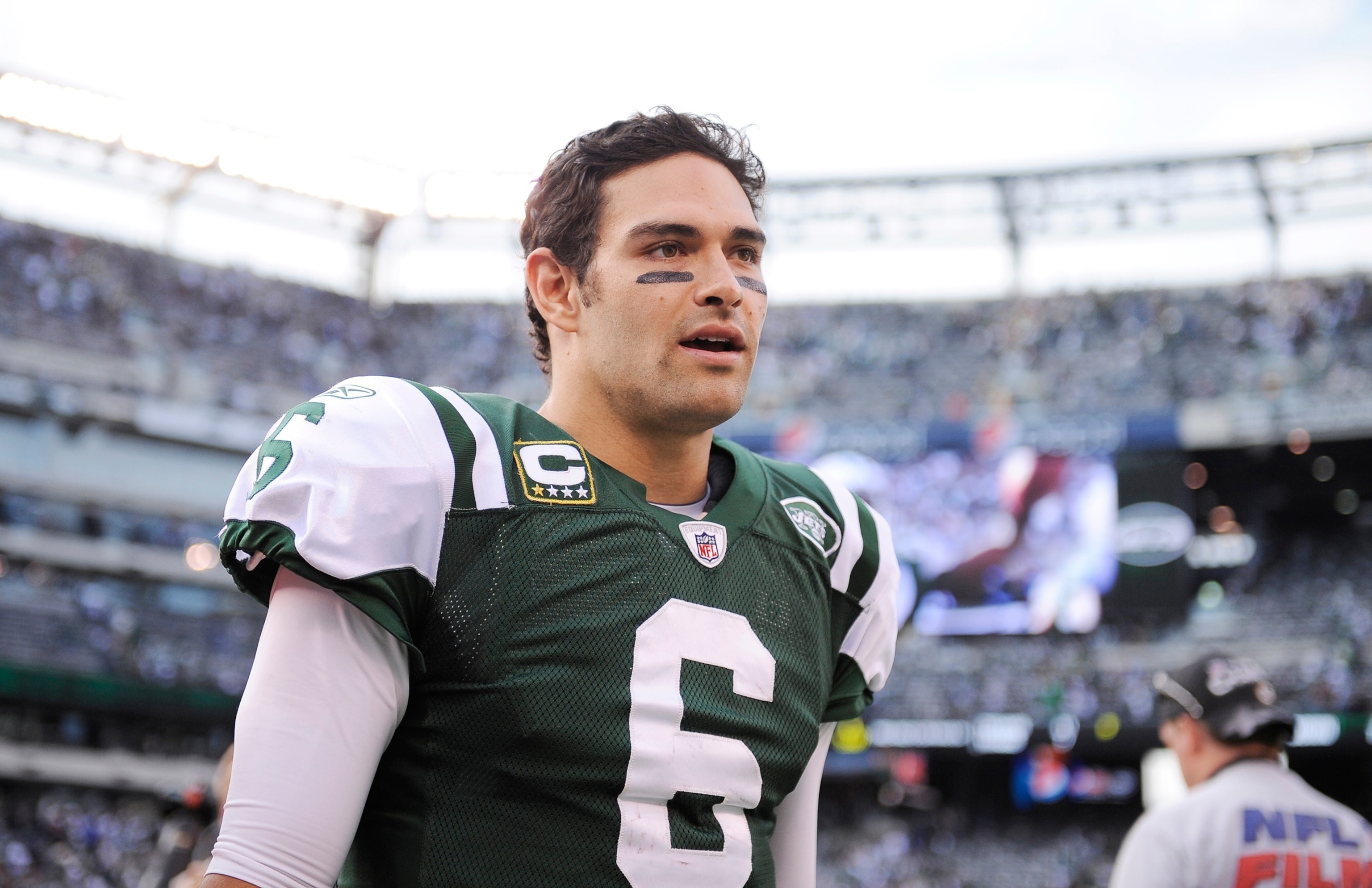 Former NFL quarterback Mark Sanchez arrested after stabbing incident ...