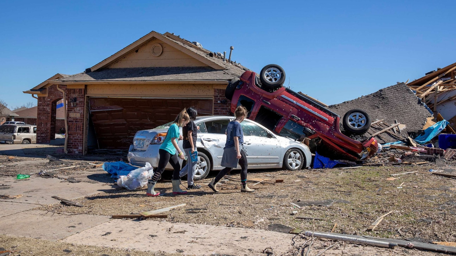 Tornadoes touch down in Oklahoma as massive winter storm heads to ...