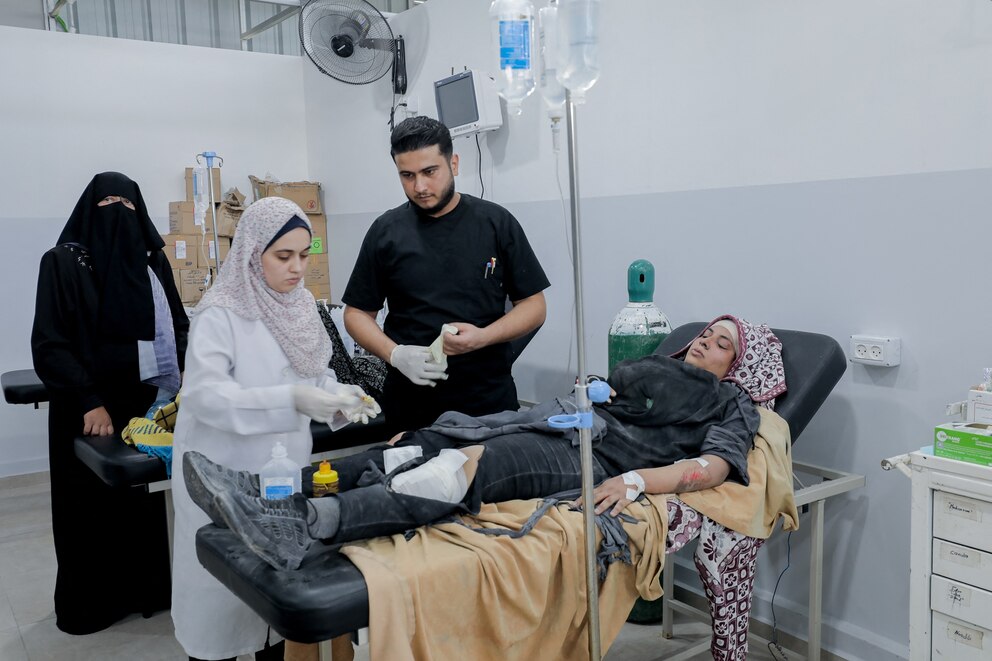 Patients are 'trapped' in northern Gaza hospitals as IDF operations ...