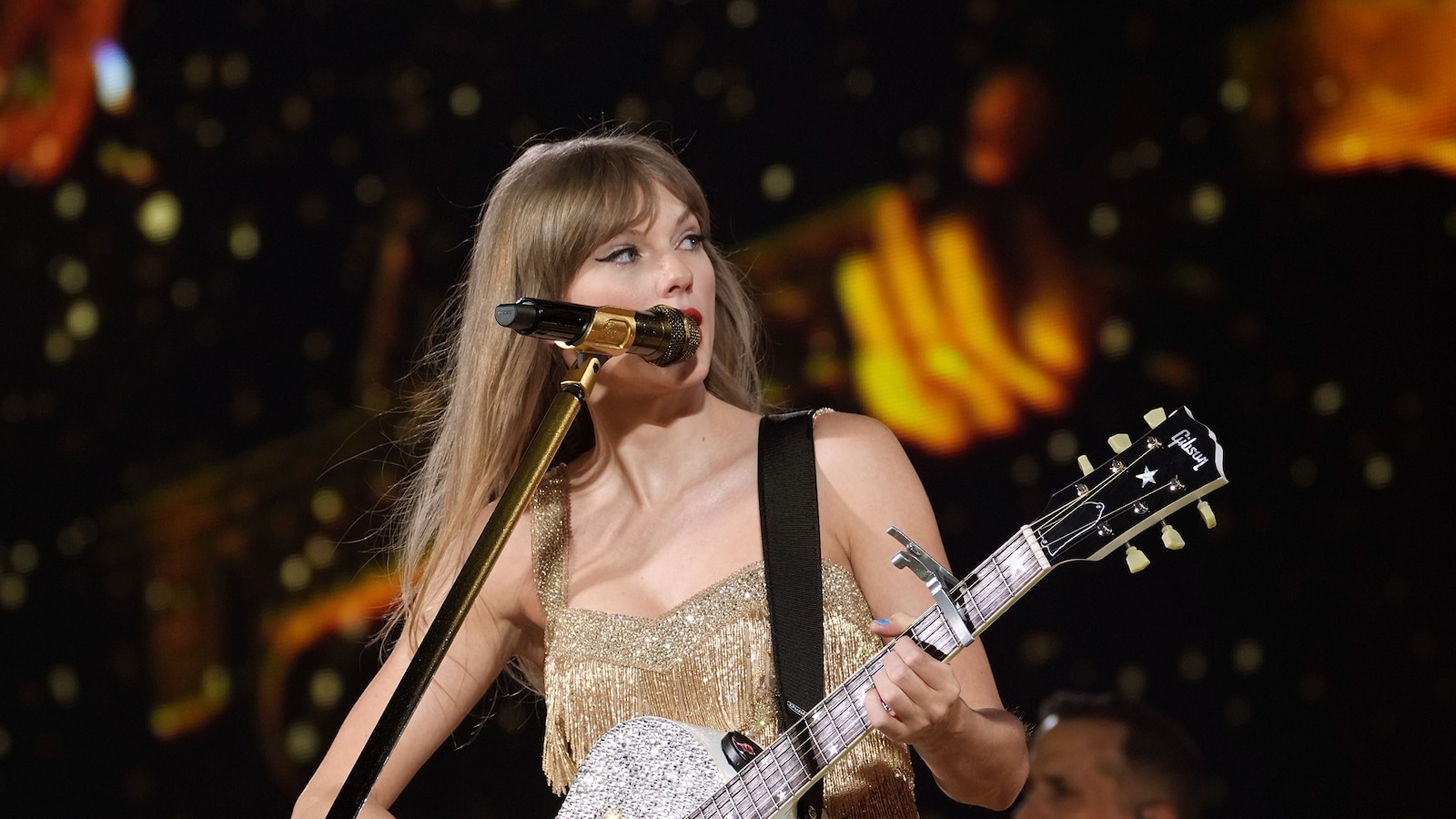 Taylor Swift says surprising Eras Tour crew with bonuses 'feels like ...