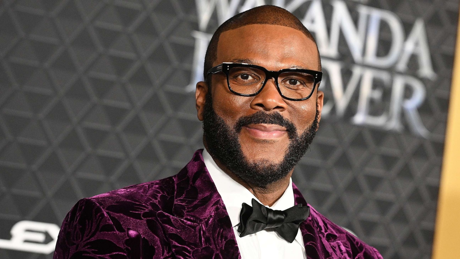 Tyler Perry donates $2.75 million to low-income senior citizens ...