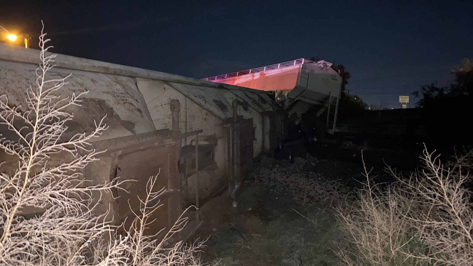 1 killed in Texas train derailment - ABC News