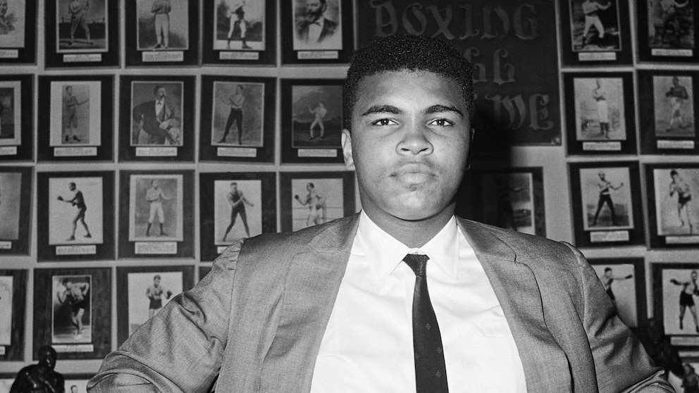 'The Greatest': USPS honors late boxing champ Muhammad Ali with Forever ...