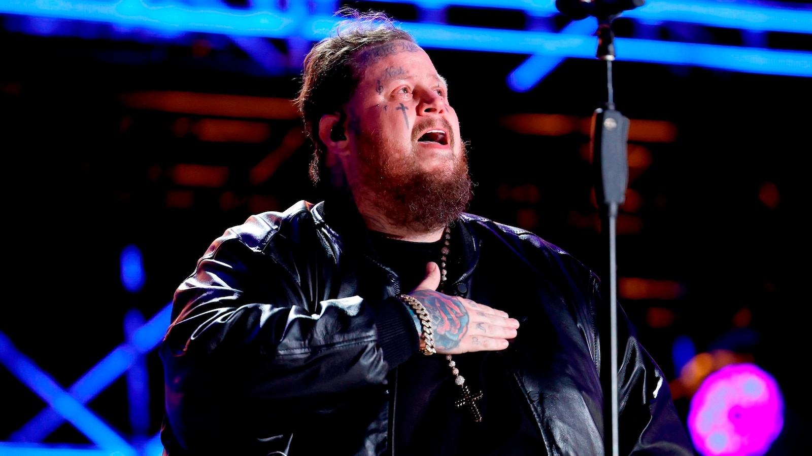 Jelly Roll dedicates ‘I Am Not Okay’ to ‘everyone going through ...