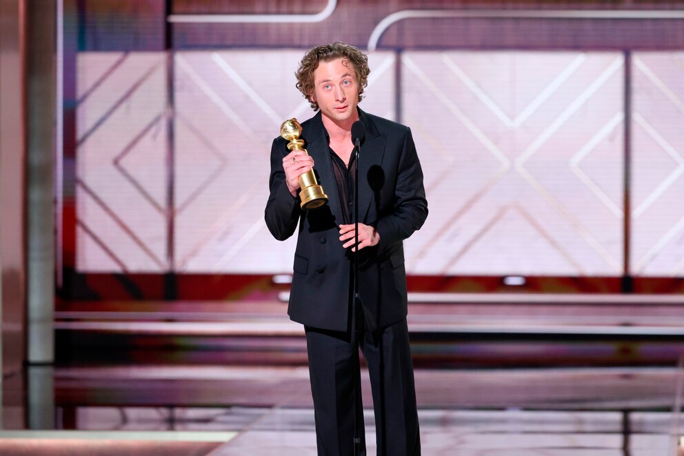 Jeremy Allen White wins best performance by a male actor in a ...